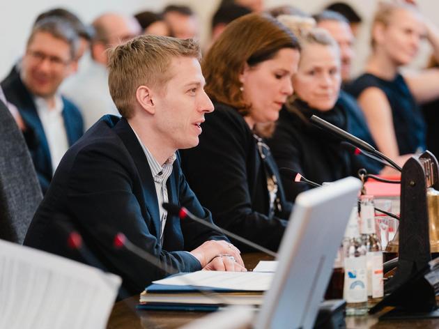Krause startet früher in Amtszeit: So lief seine erste Sitzung als Chef