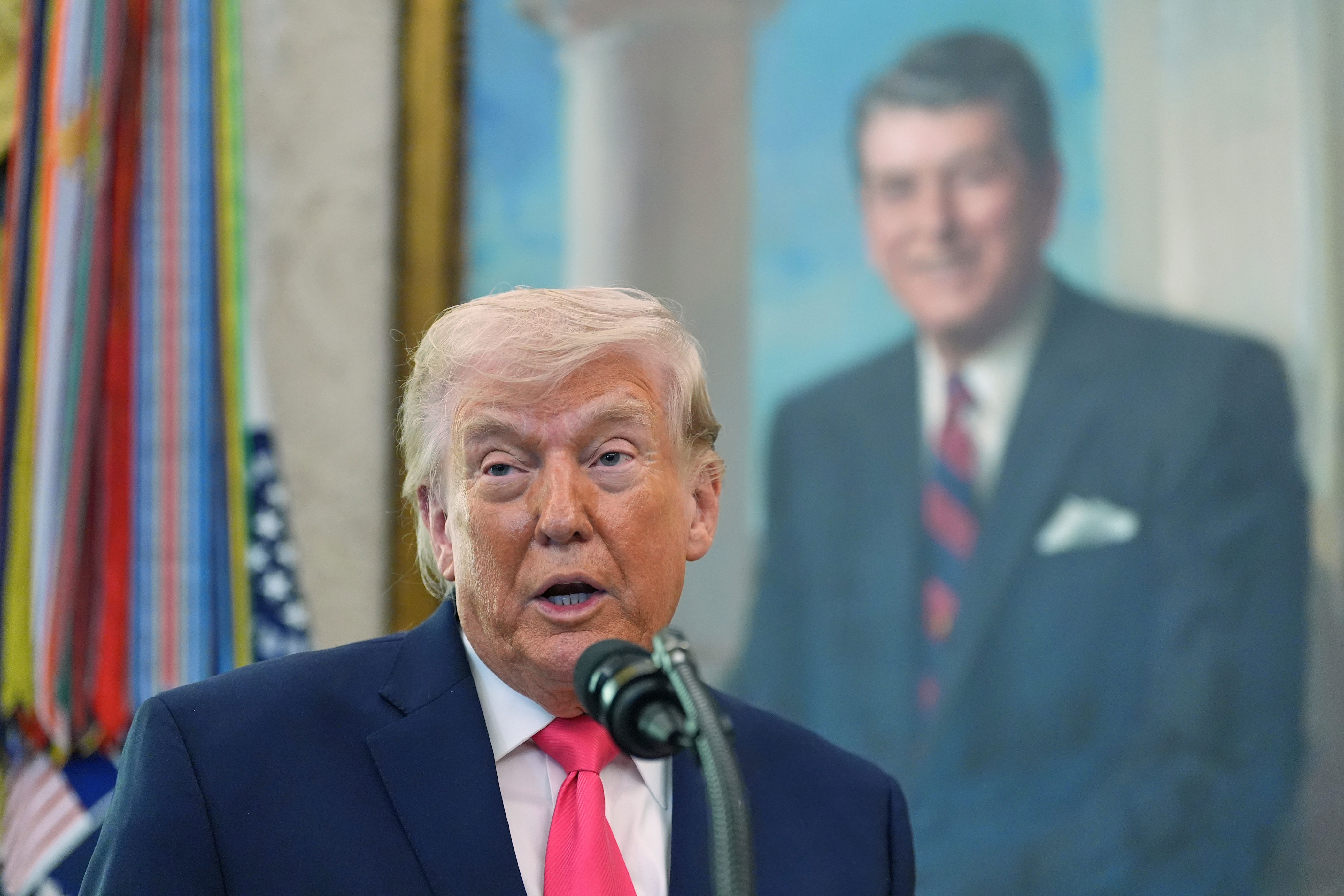 Trump’s showed off top-secret map to others, DOJ memo reveals