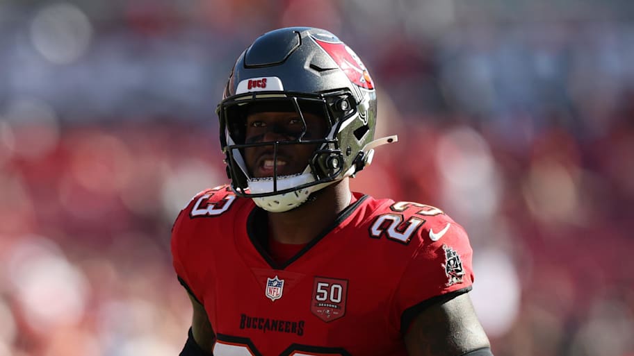 Lavonte David just gave away secret of Buccaneers' next leader on defense
