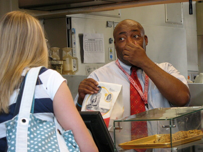 15 things you should never say to a fast food worker