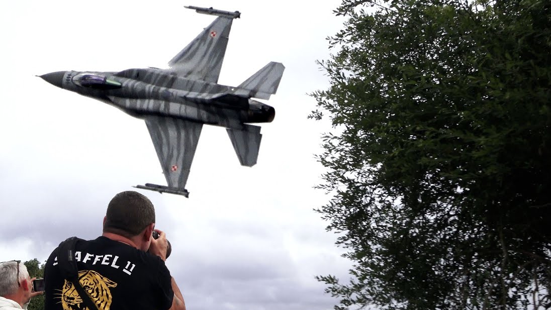 Watch this F-16C rip right overhead - "It feels way too low"