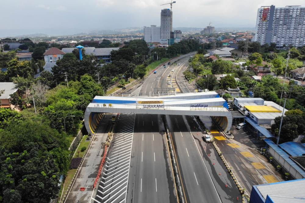 Arus balik Lebaran: One way berlaku di ruas tol Semarang ABC