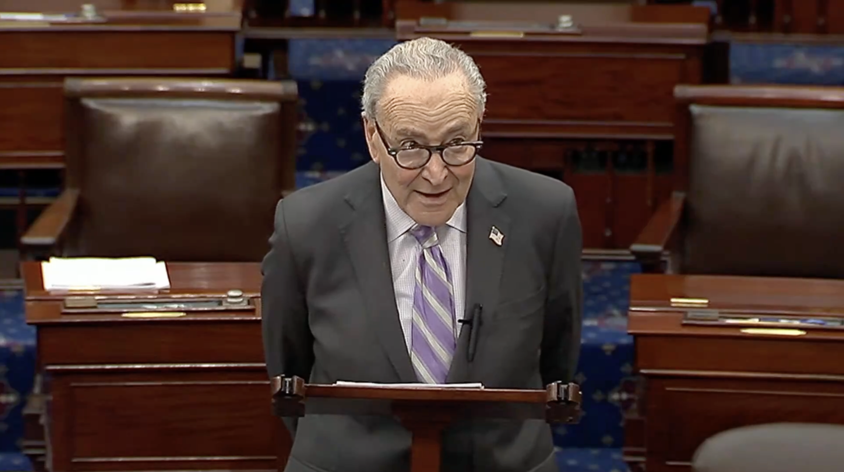'What a hypocrite': Chuck Schumer puts his foot down, calls out Trump's ...