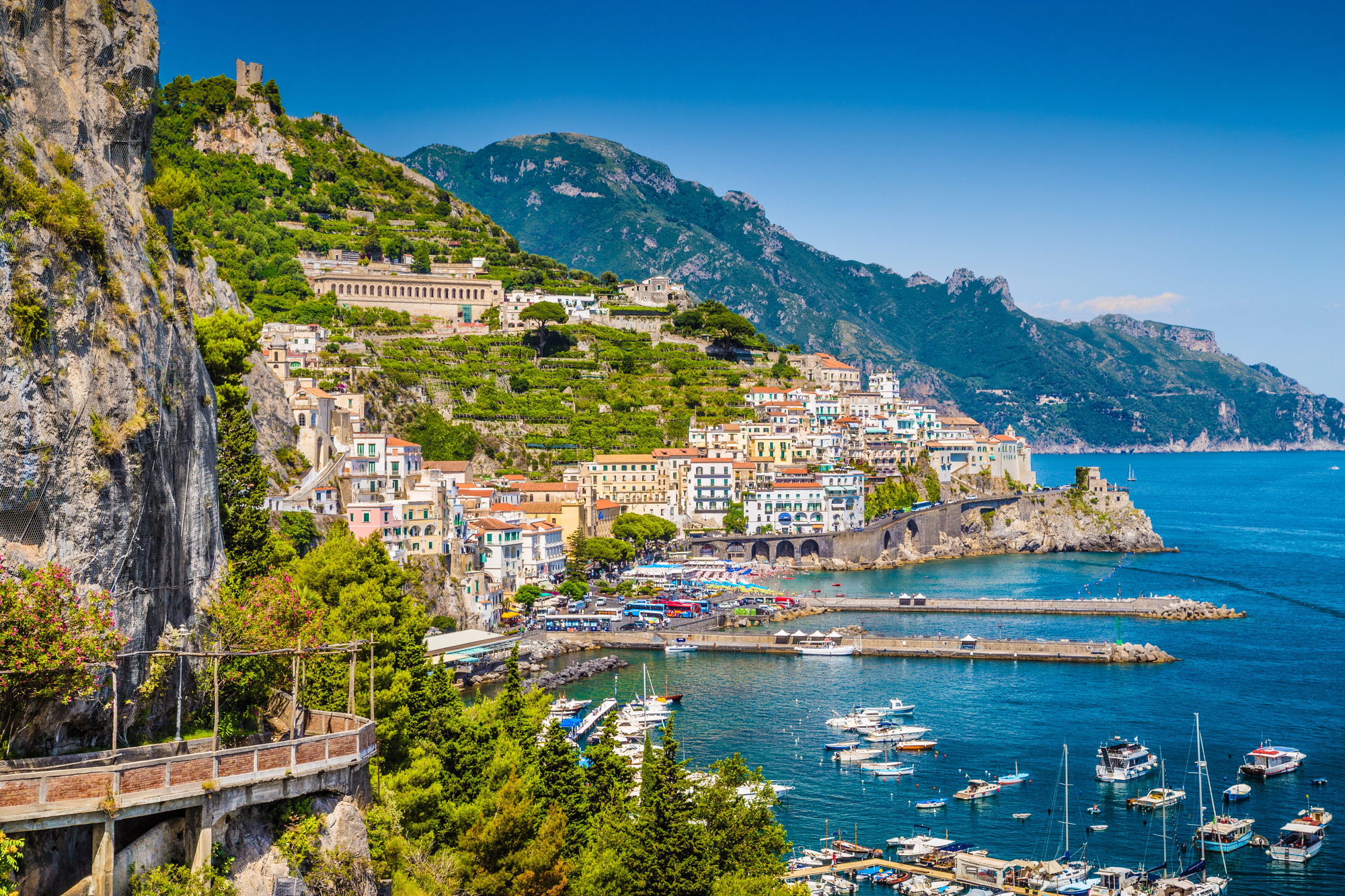Amazing tourist spots of countries with 5-letter names