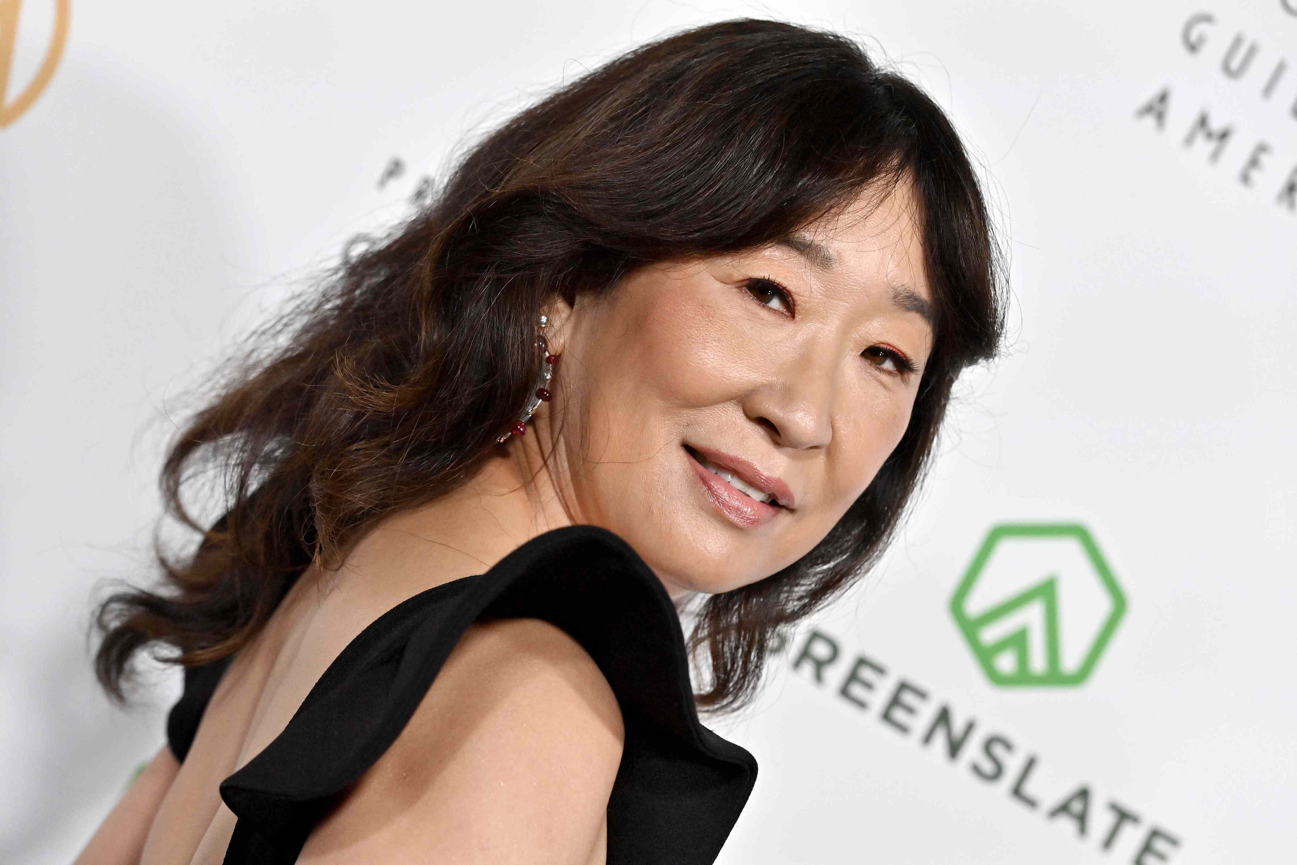 Sandra Oh, 54, switches up her hair and shows off her rarely-seen ...