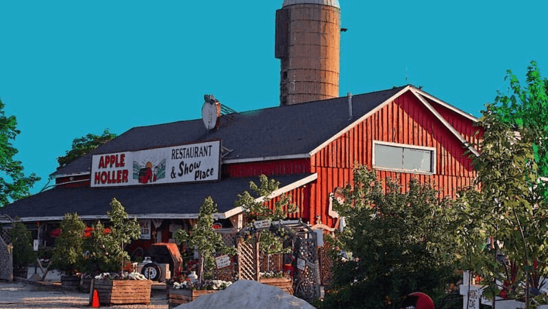 Old-fashioned Wisconsin farm market that sells produce harvested right ...