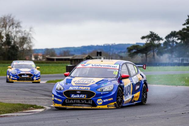 31 photos as British Touring Cars descend on Croft Circuit for official ...