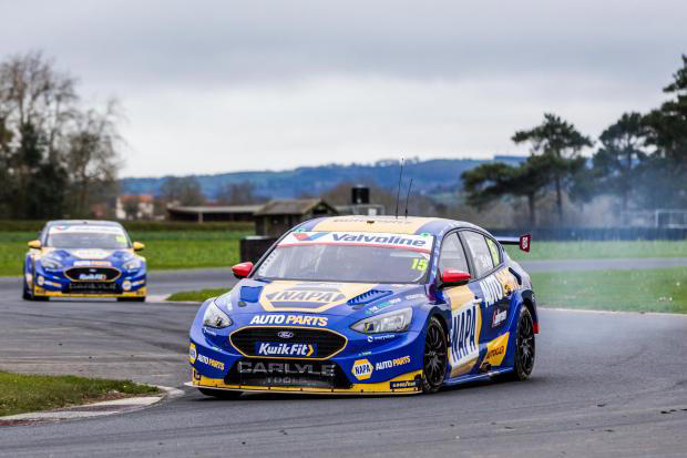 31 photos as British Touring Cars descend on Croft Circuit for official ...