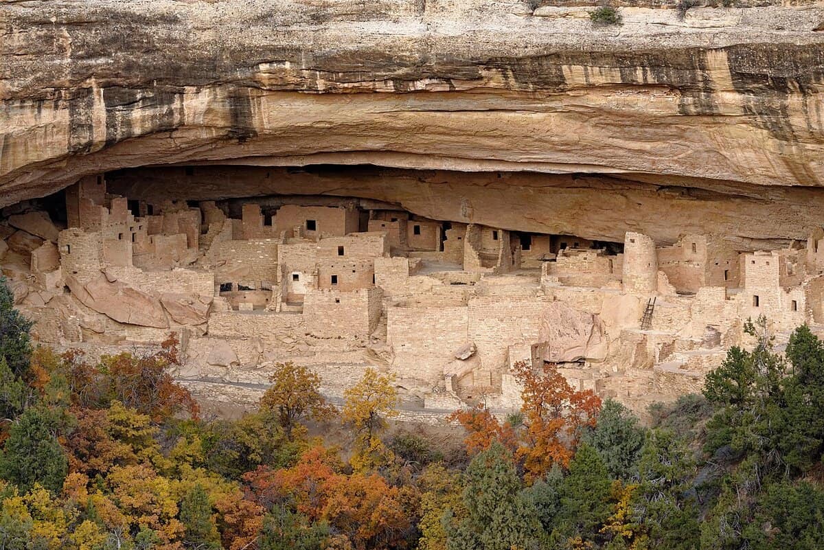 8 mysterious ruins in the United States with strange legends
