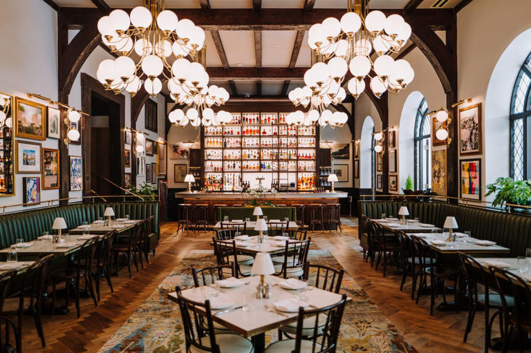 Historic Deer Path Inn unveils new dining room: The Brasserie