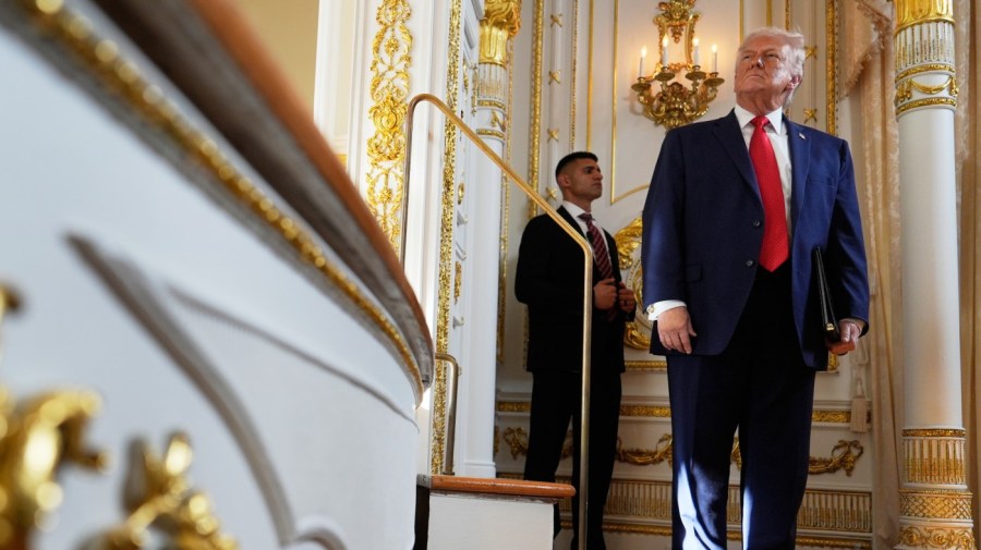 Mar-a-Lago flip in Florida sends warning sign for Trump, GOP