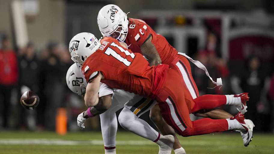 Saints Met With Cincinnati 105-Tackle Machine Jake Golday