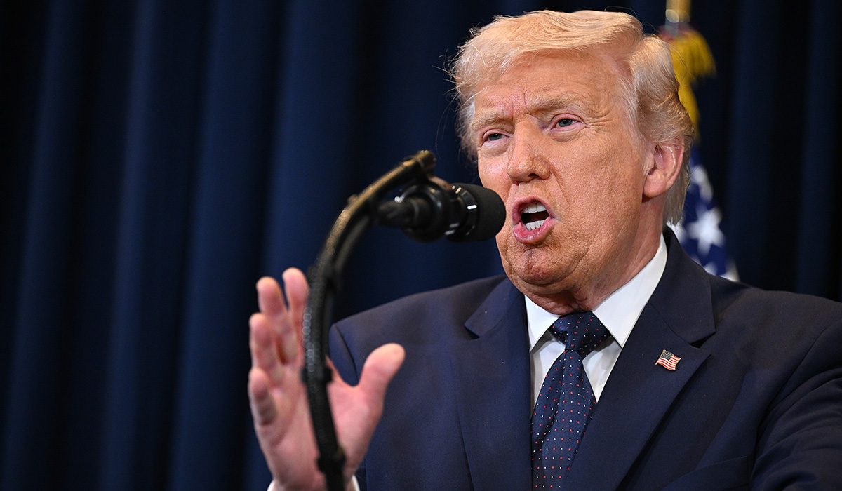 Iran shuts down Trump peace plan as 7,000 US soldiers ready for invasion