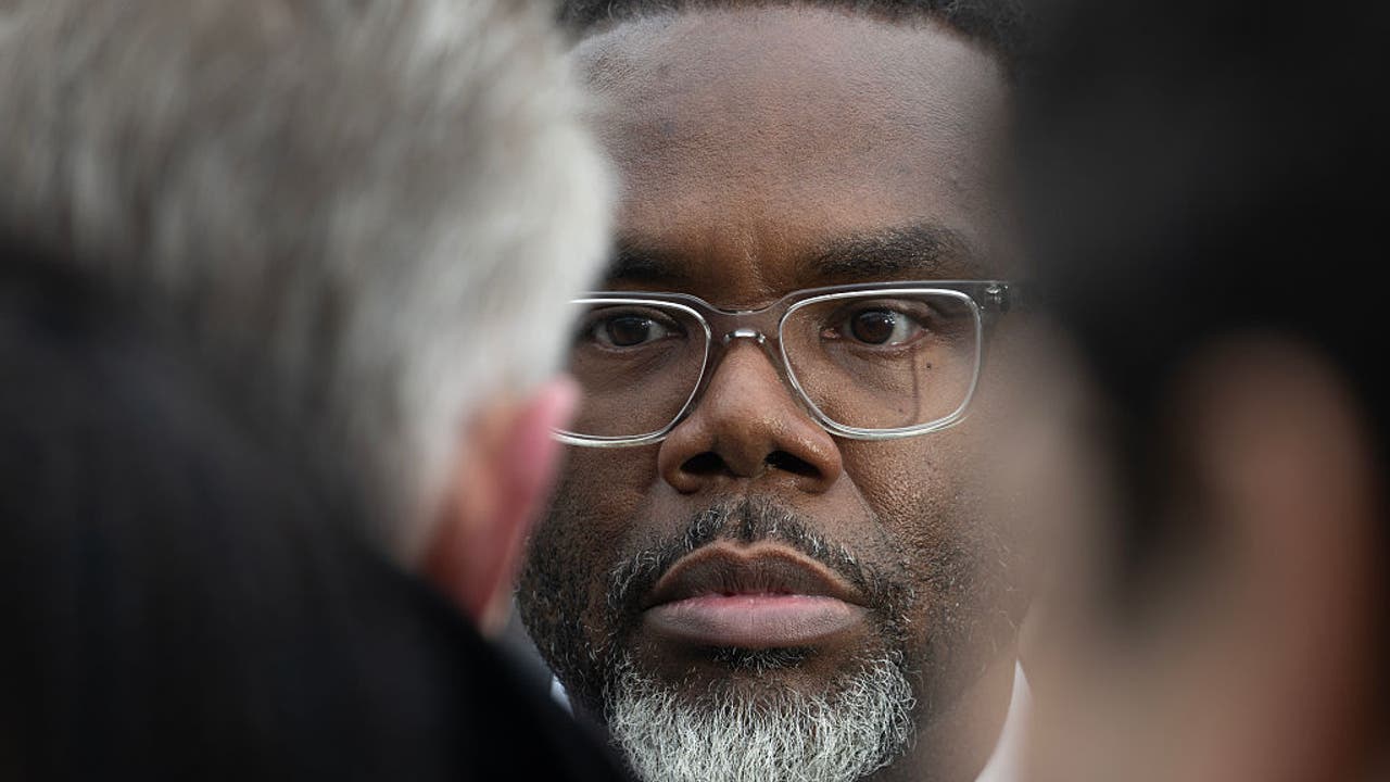 Chicago Mayor Claps Back At Cha Chair Over Ceo Pick