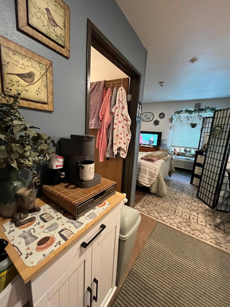 Married couple saves $12k a year in rent by moving into a hotel room