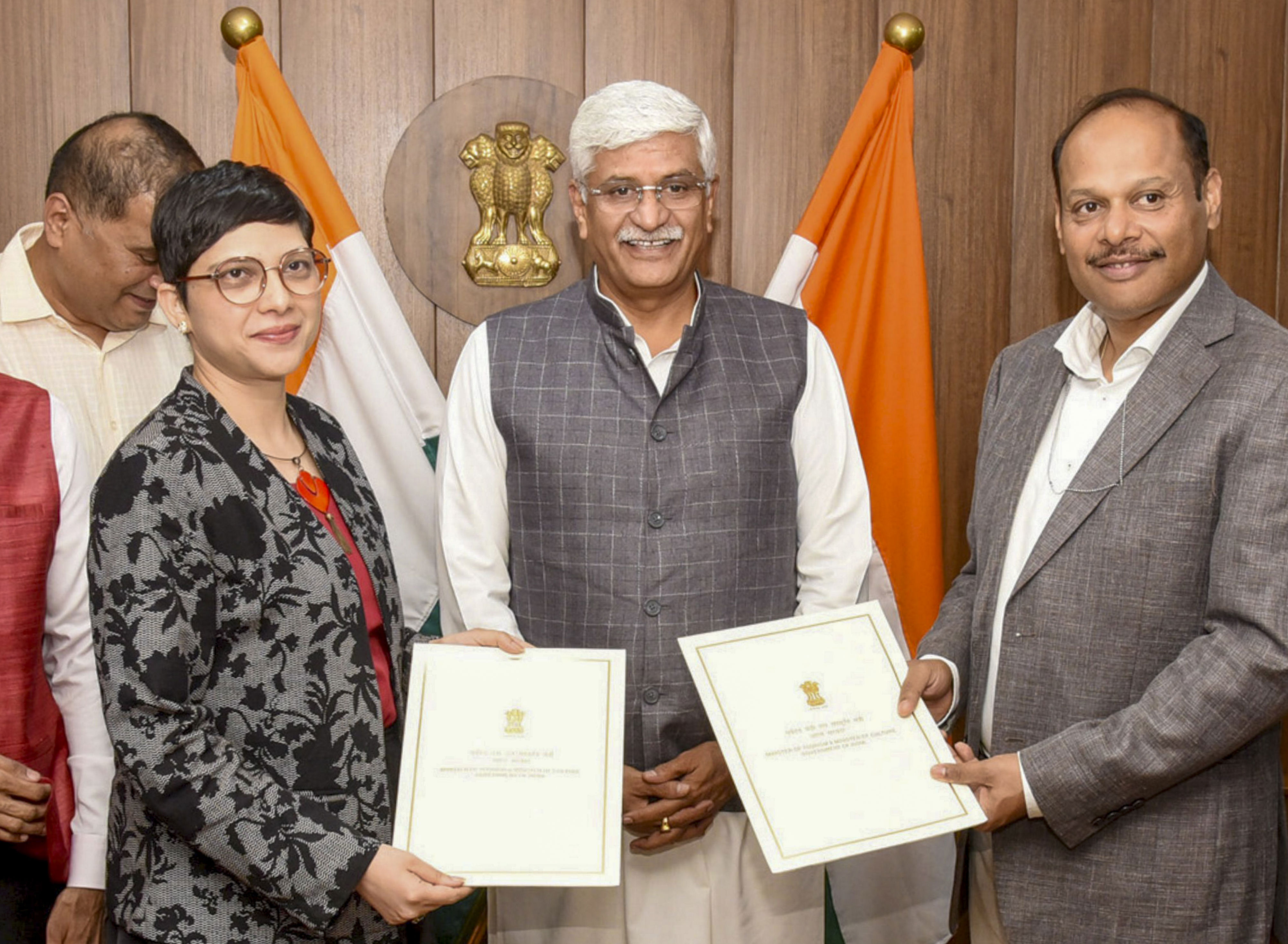 Culture Ministry, YouTube sign MoU to empower Indian folk artists to ...