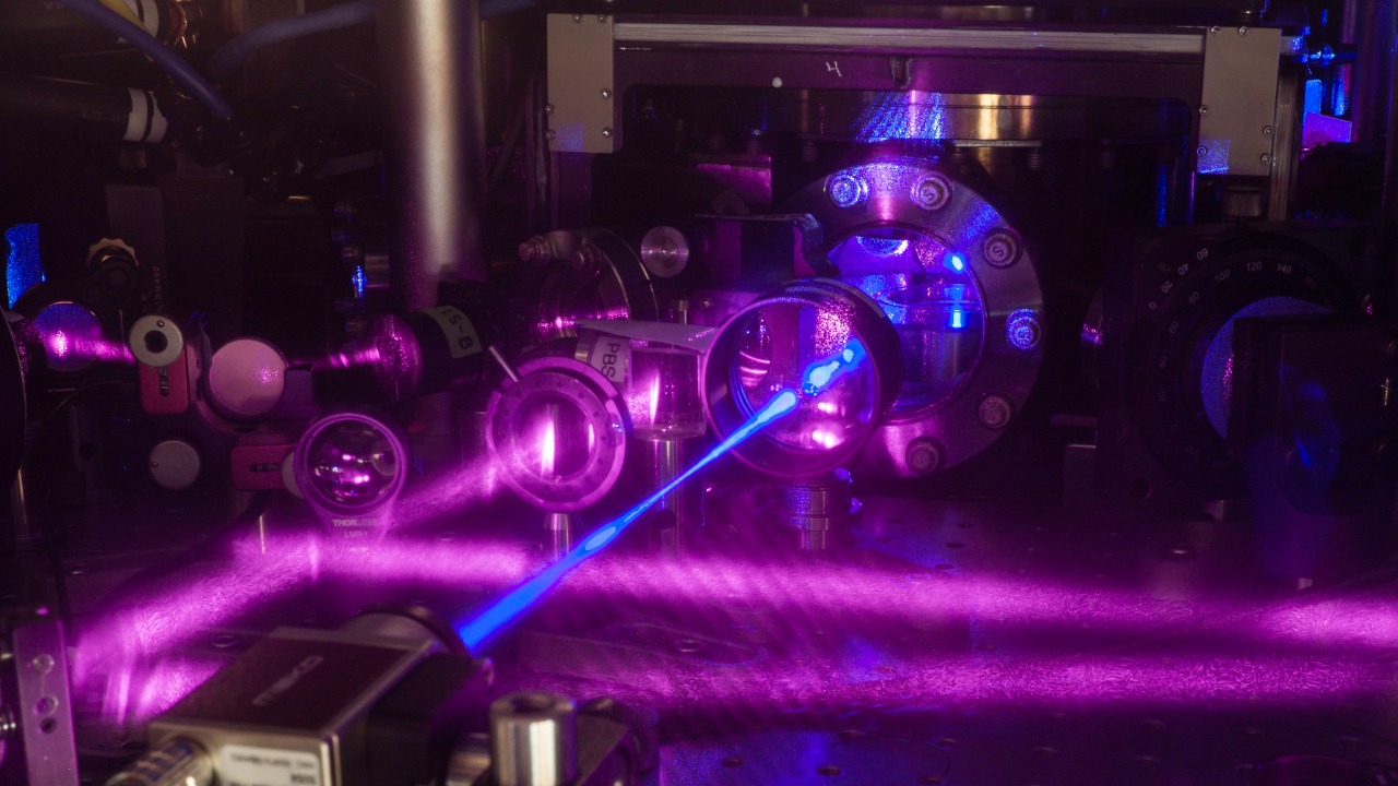 Physicists report quantum engine effect that reshapes time symmetry