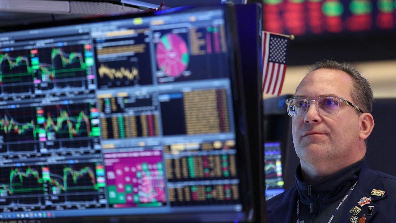 Stock market, oil prices react to Trump's Iran negotiation claims