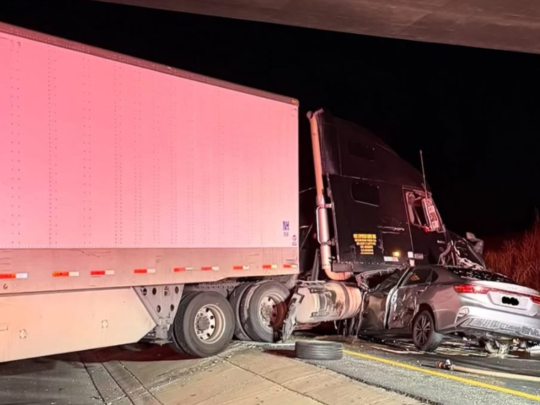 Diesel Spill, Big-Rig Crash Snarls I-580 Traffic