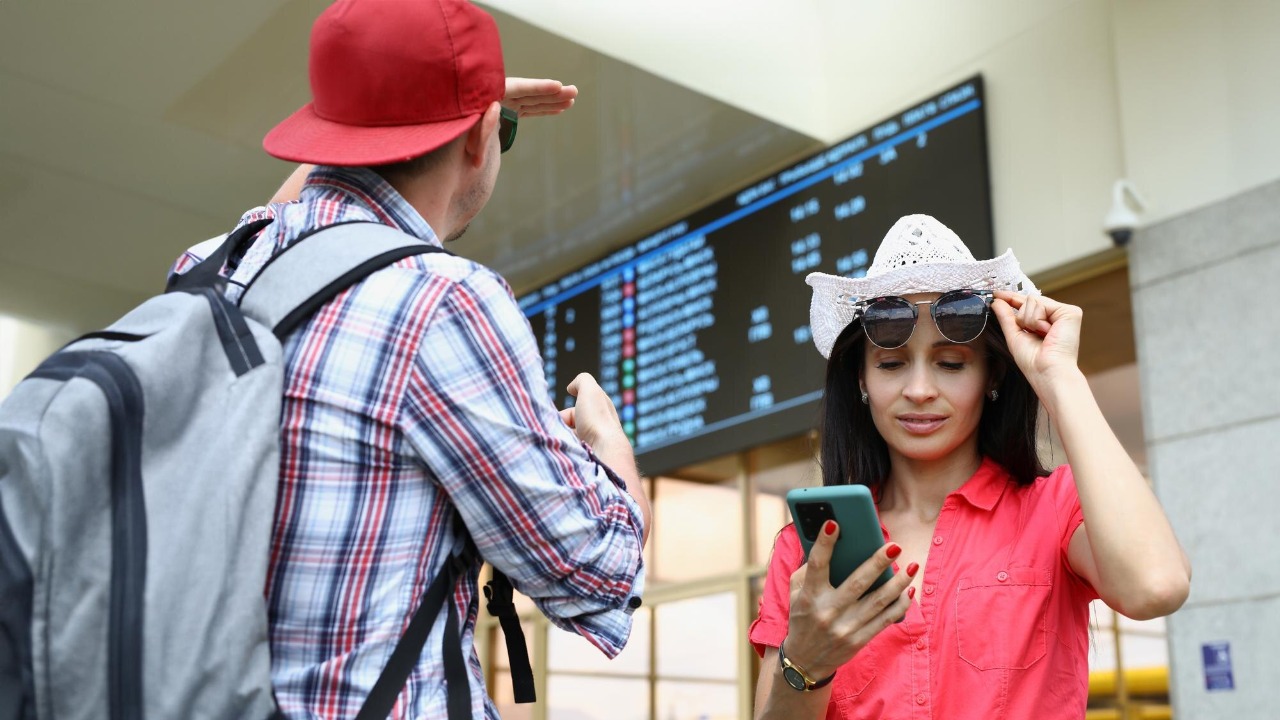 Flighty adds real-time alerts explaining airport disruption causes