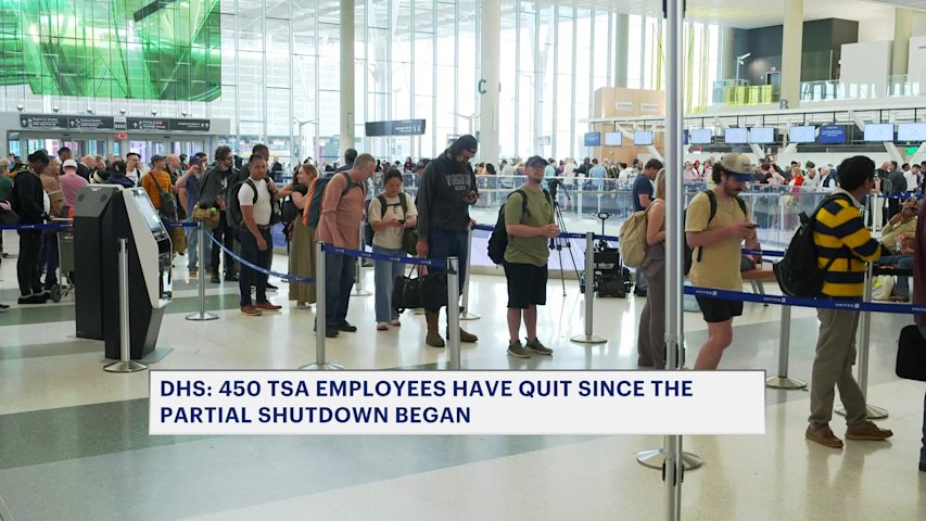 Travelers left in the dark as TSA wait time displays disappear amid ...