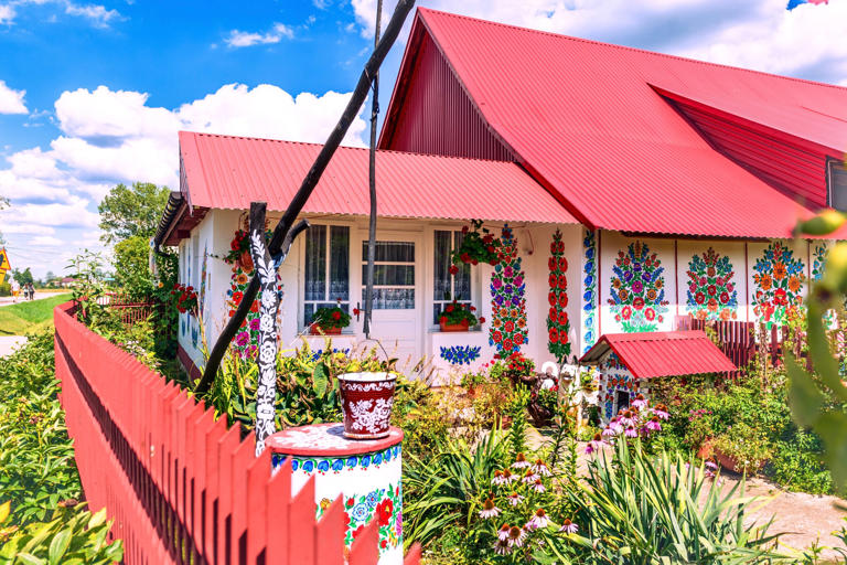 In Europe, these 6 colourful villages are some of the most beautiful ...
