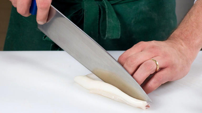 Grip your knife like Julia Child to instantly sharpen your cutting ...