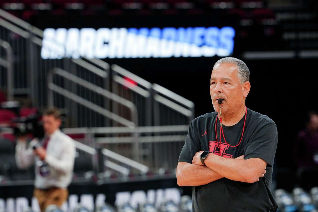 Houston Cougars in talks to play exhibition against reigning national ...
