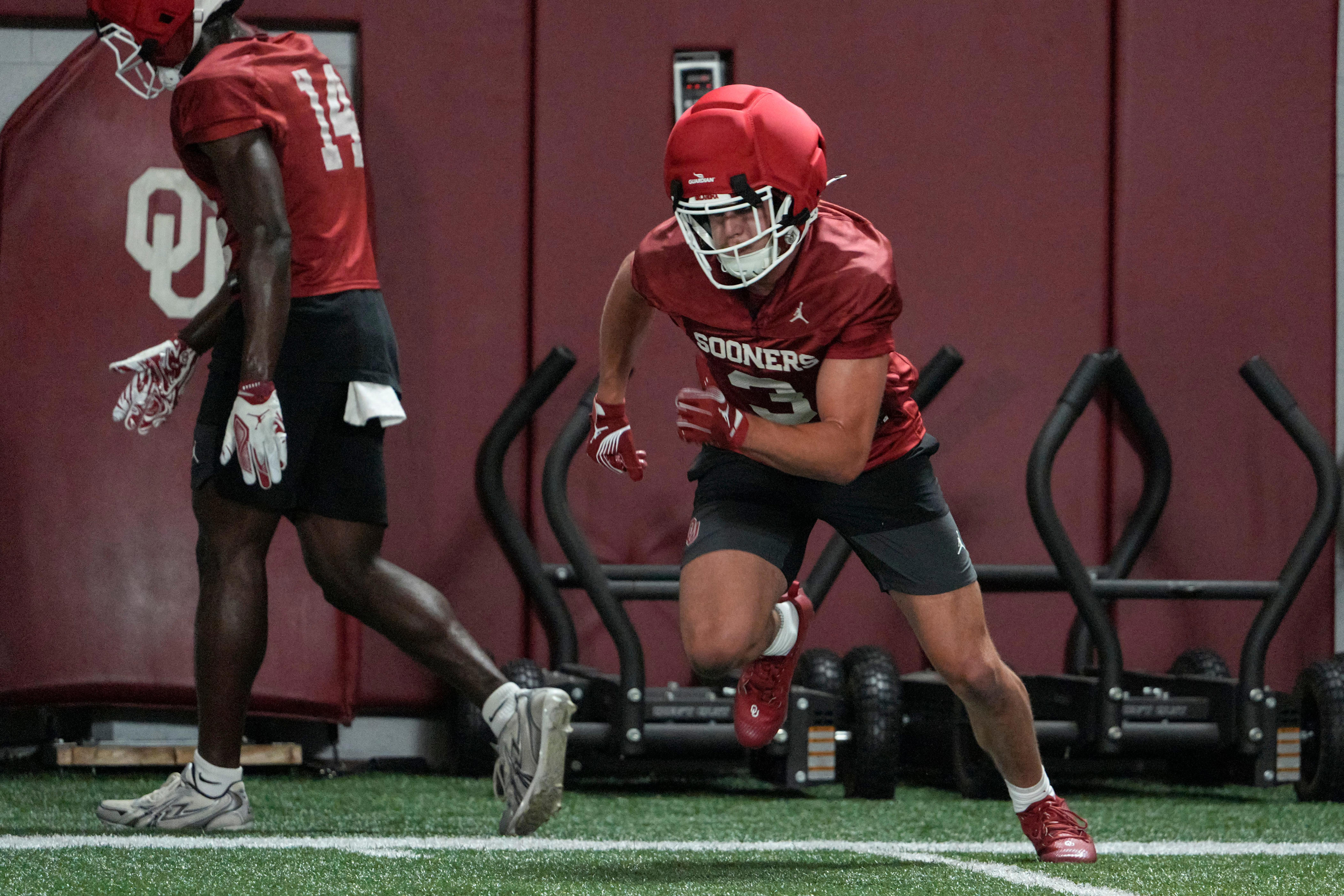 Transfer wide receiver named Oklahoma Sooners top newcomer by ESPN