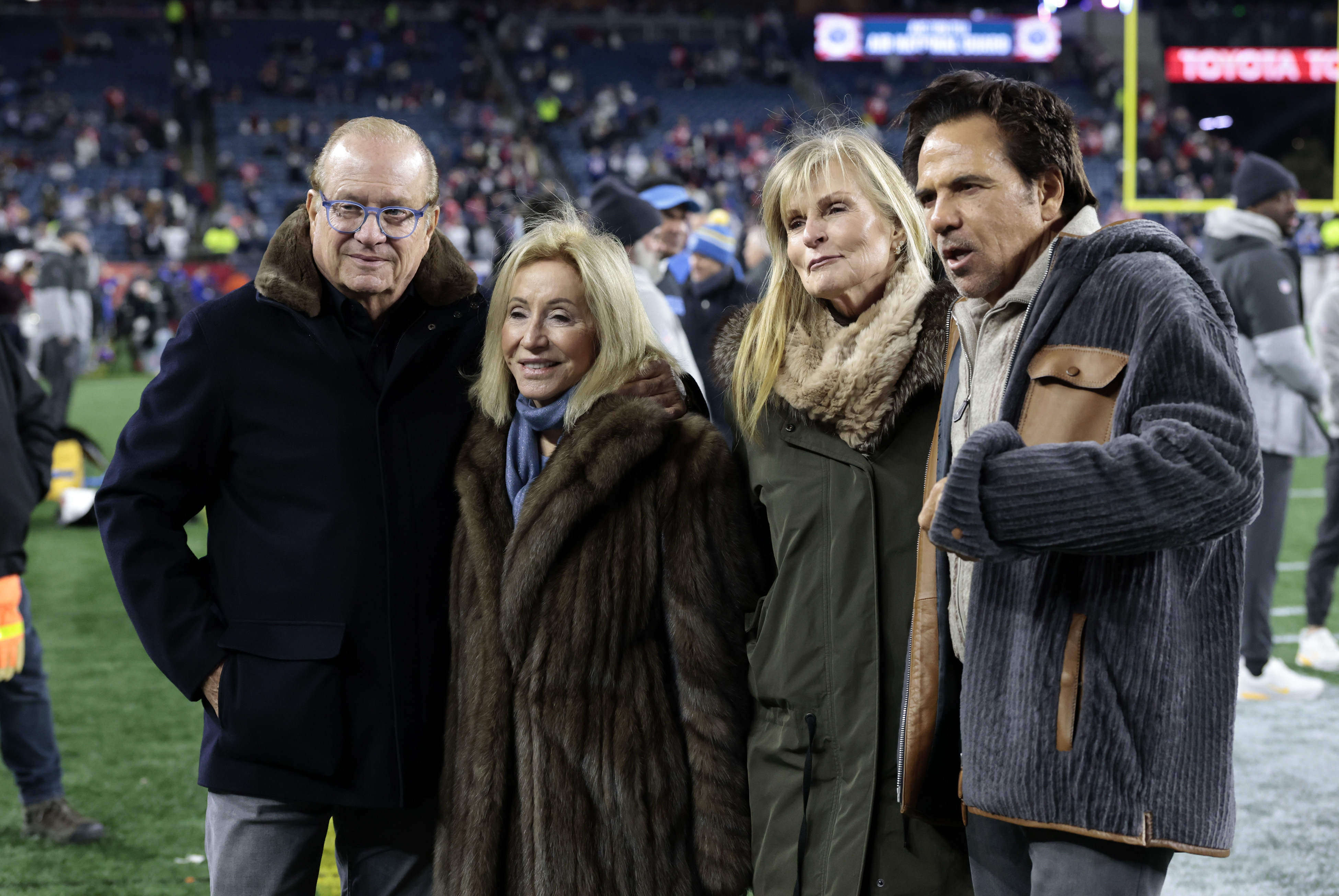 Pistons owner, Chargers part owner Tom Gores in bidding for Padres ...