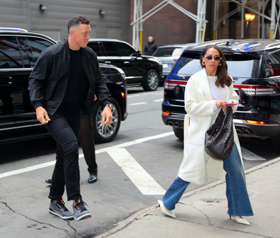 Aaron Judge's longtime wife stays private on social media