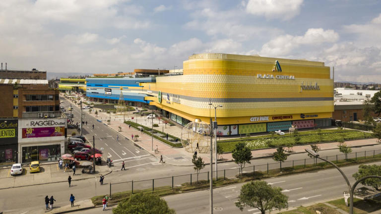 Cenco Malls cierra compra del 51% de Plaza Central, el emblemático ...