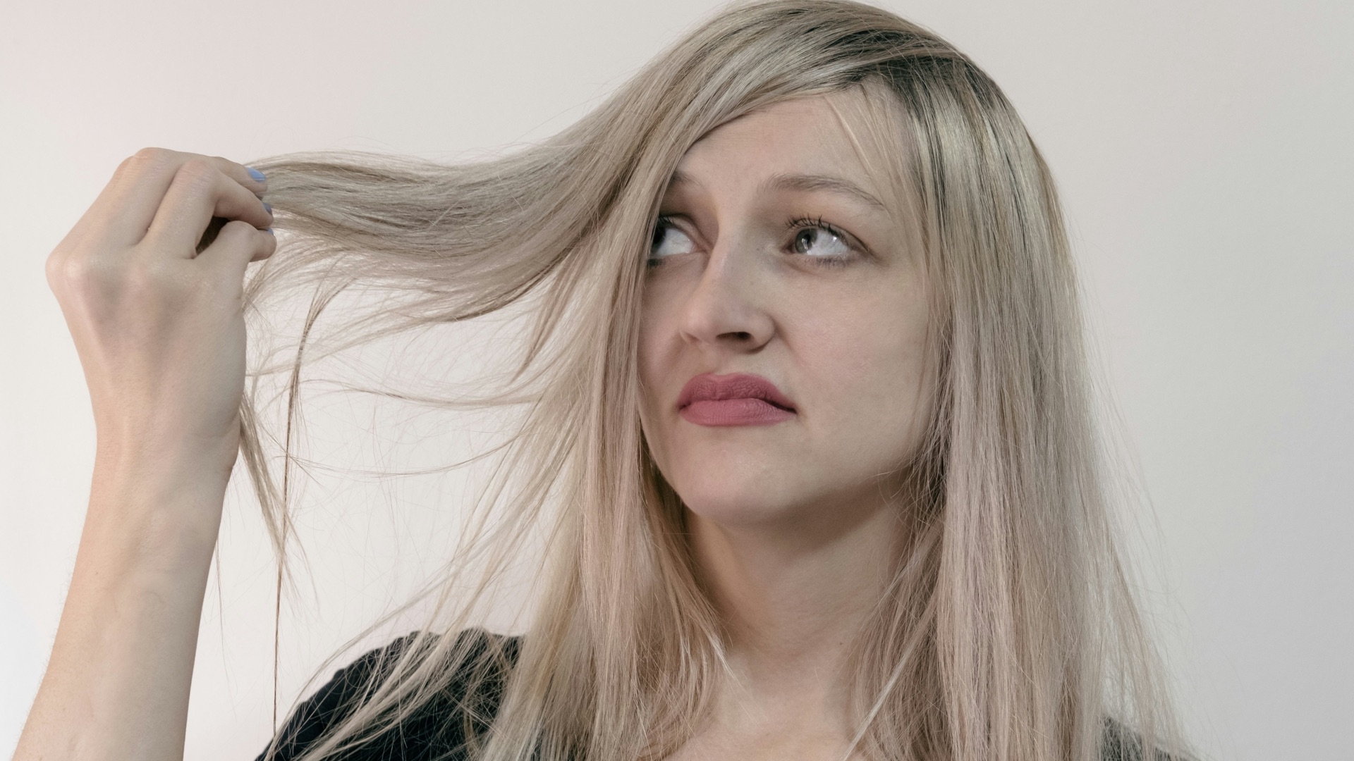 10 signs your hair needs a deep mask & 10 times a conditioner is enough