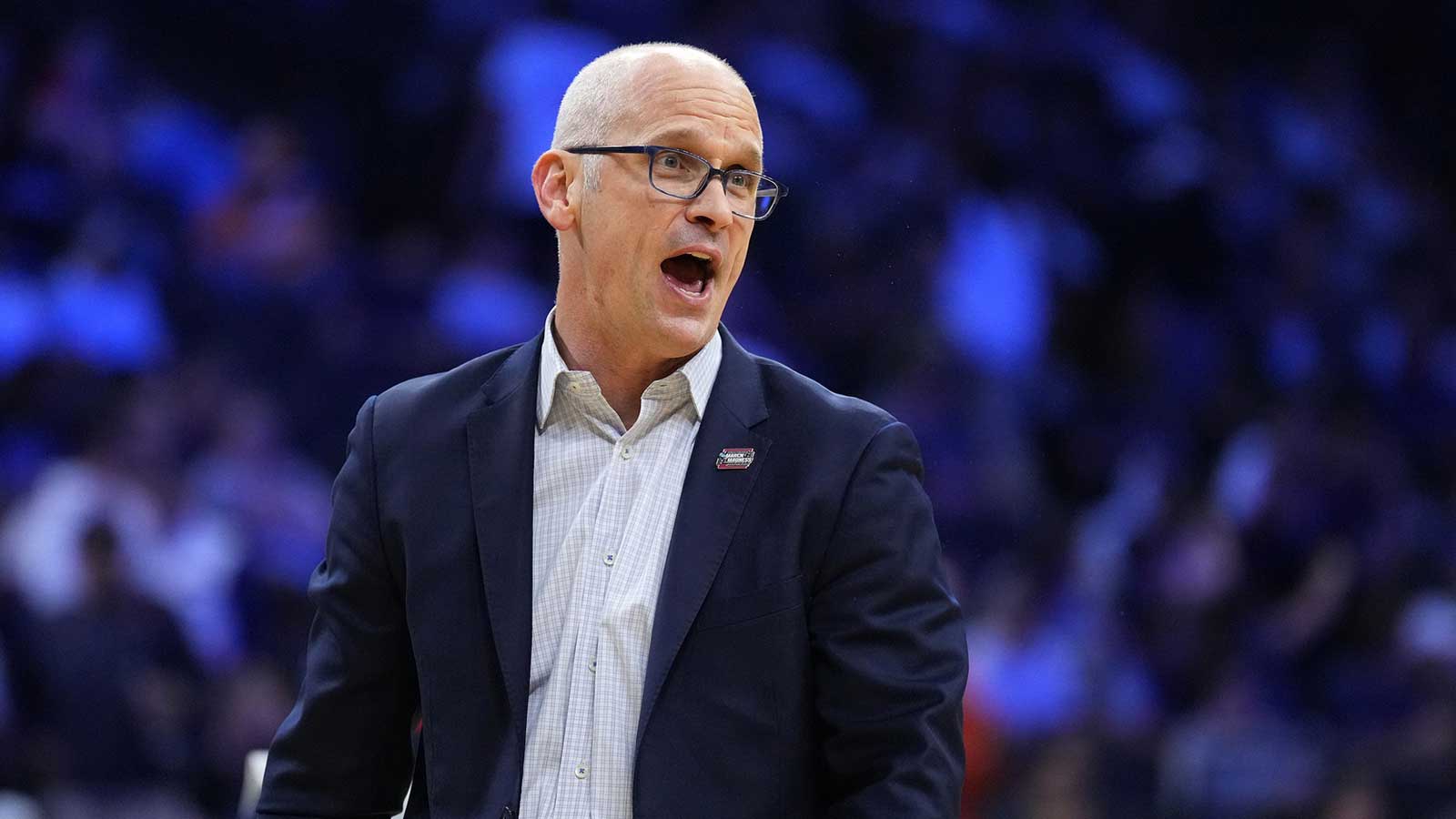 Dan Hurley wants Duke battle at White House after attending UFC Freedom ...