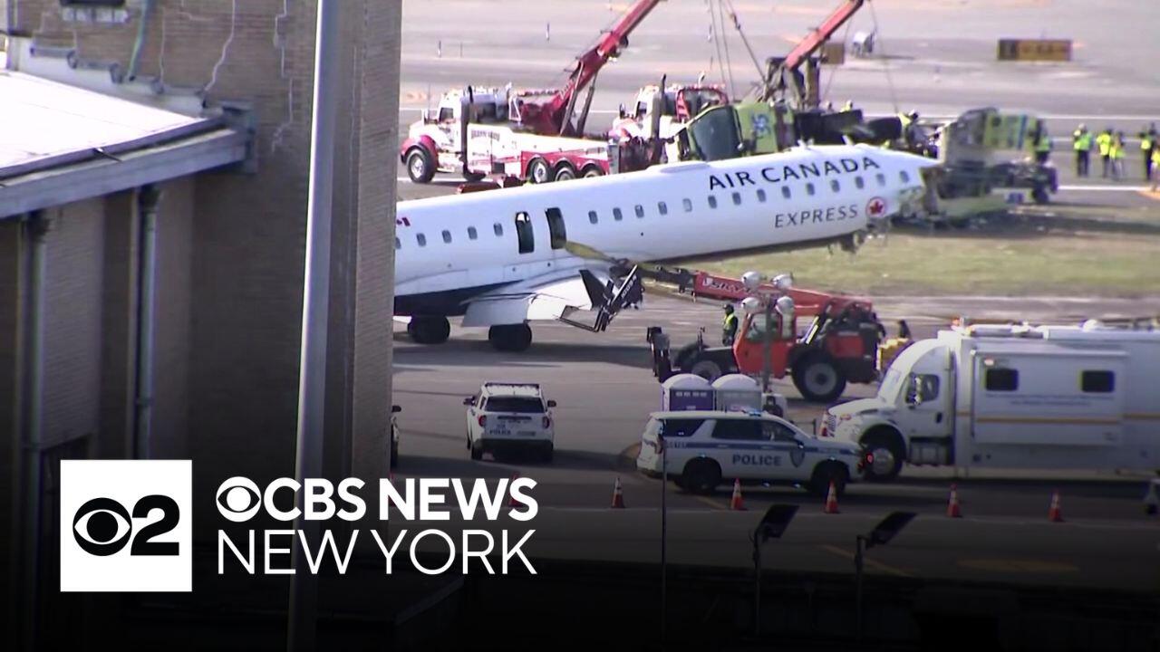 Plane, truck removed from LaGuardia Airport runway days after deadly crash