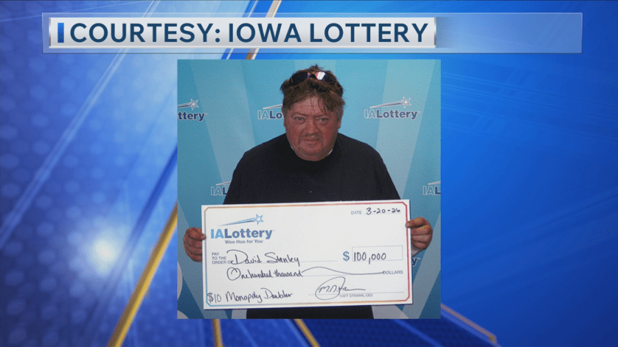 Northwest Iowa man wins $100K after buying an Iowa Lottery ticket