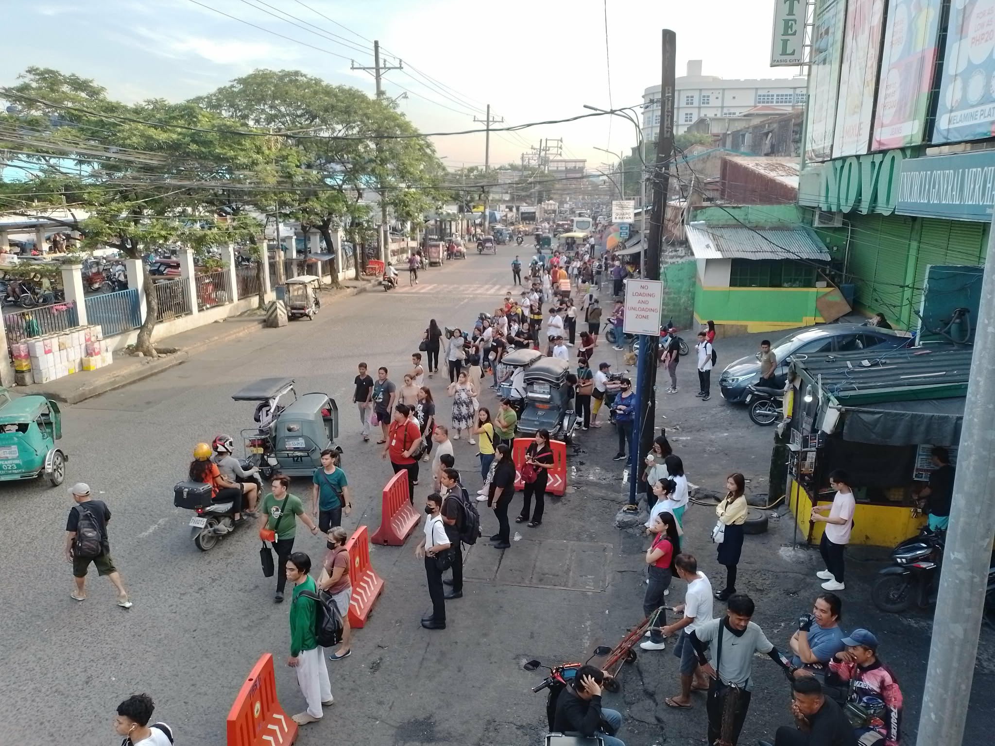 Commuters stranded in Metro Manila amid transport strike