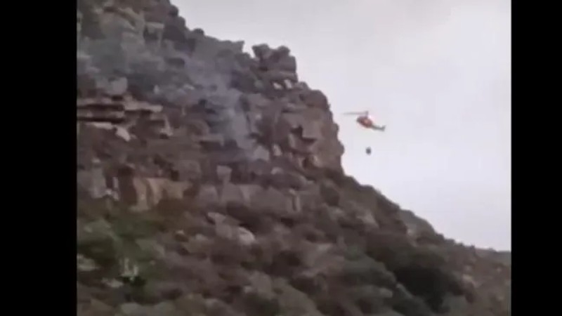 Watch | Helicopter crashes during Hout Bay fire, pilot survives