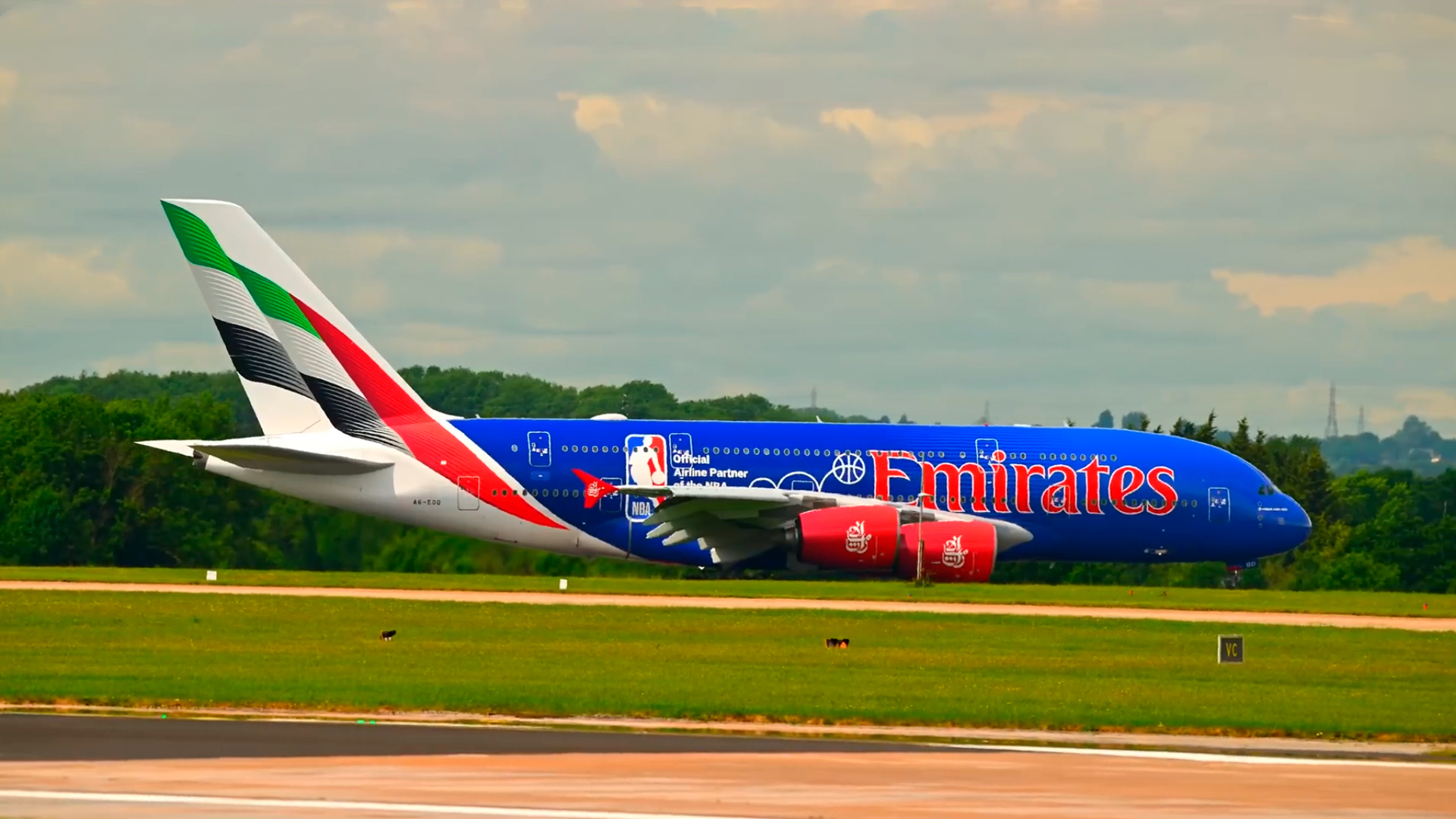 Emirates A380 in special NBA livery caught on camera