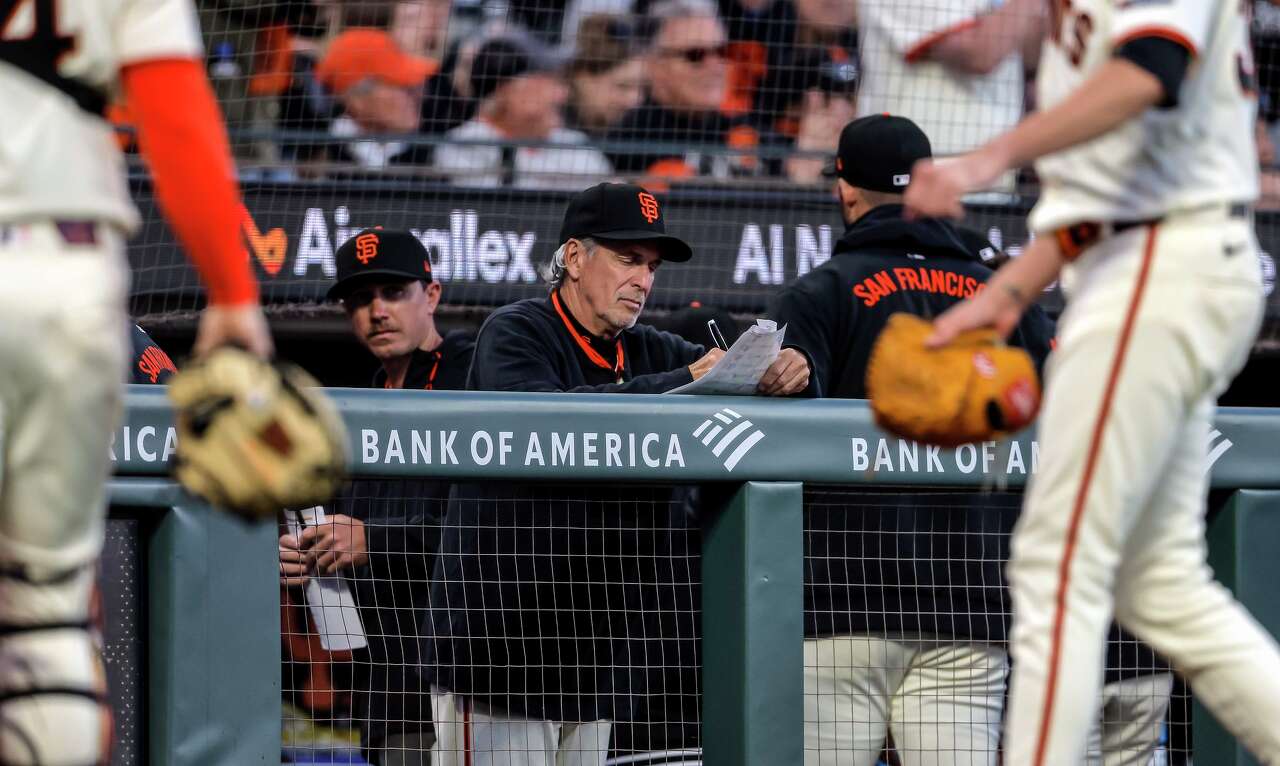 Giants' Ron Wotus on return to the dugout: 'He made me an offer I can't ...