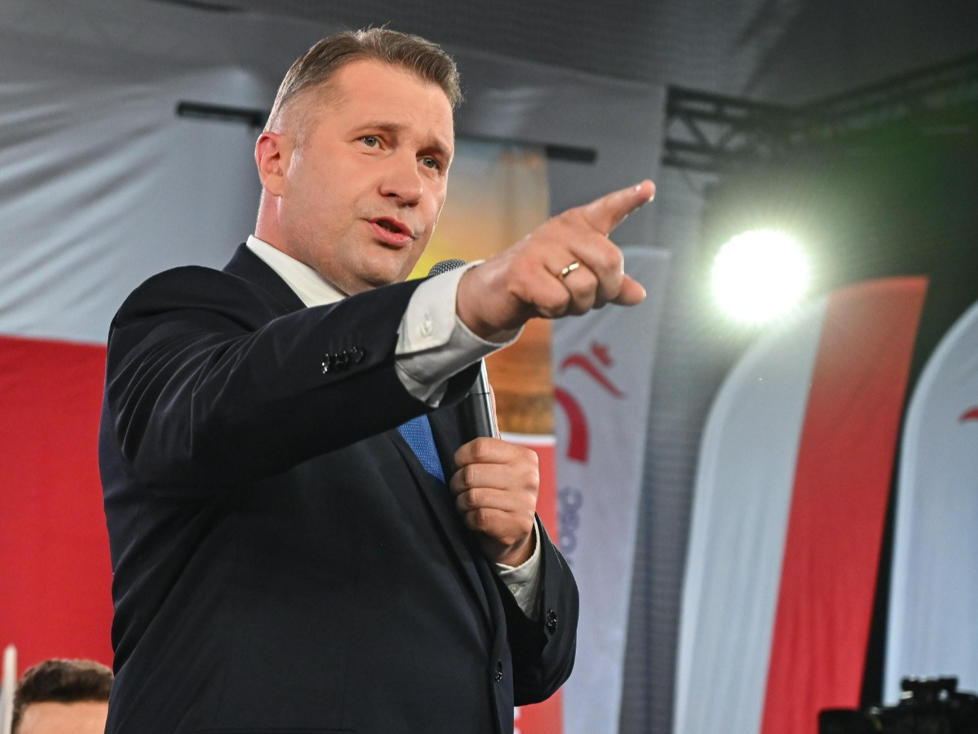 Tusk to drożyzna. Czarnek proponuje rozwiązanie: składamy projekt ustawy