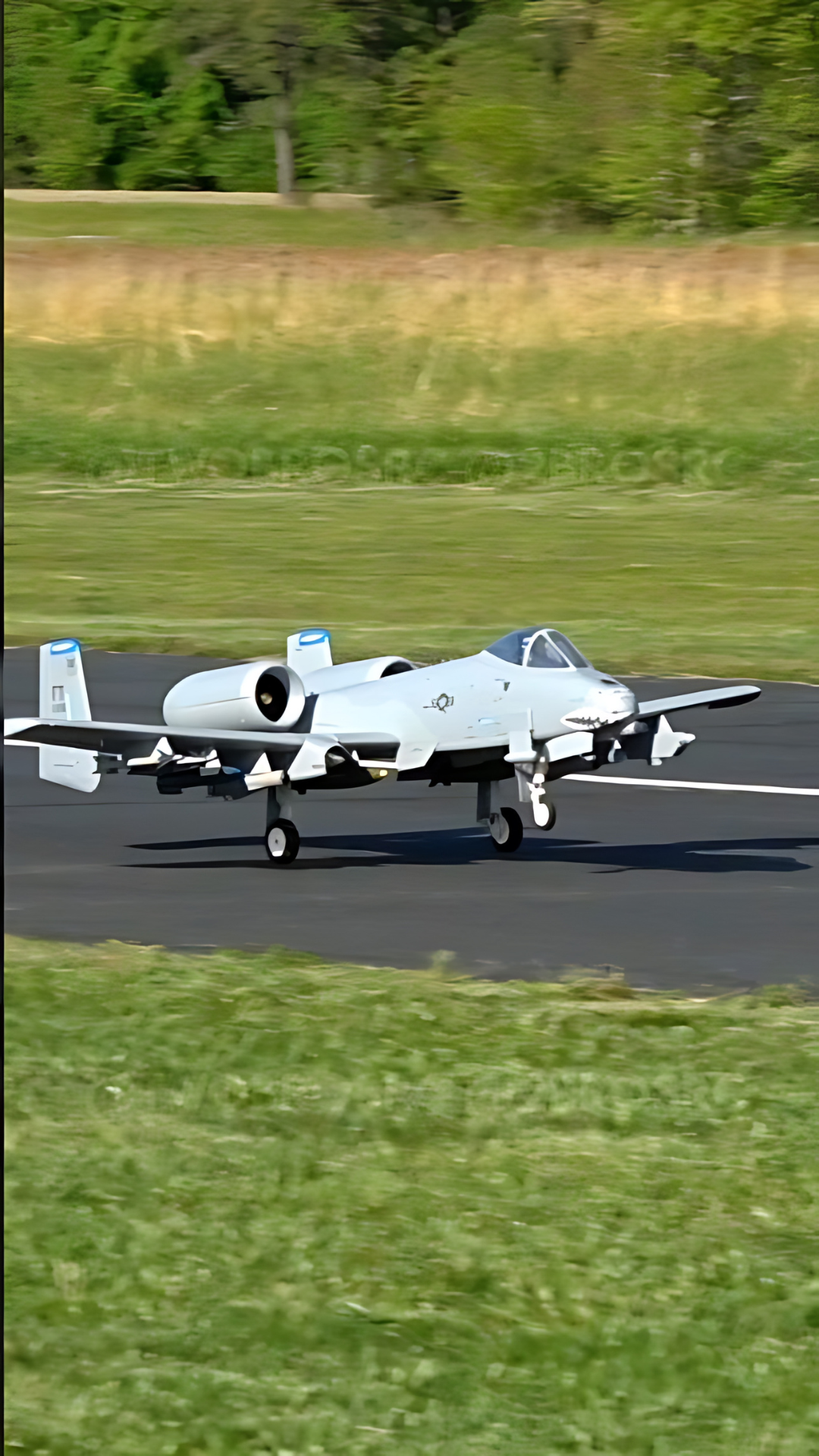 Precision flying: A-10C Warthog touch and go demonstration