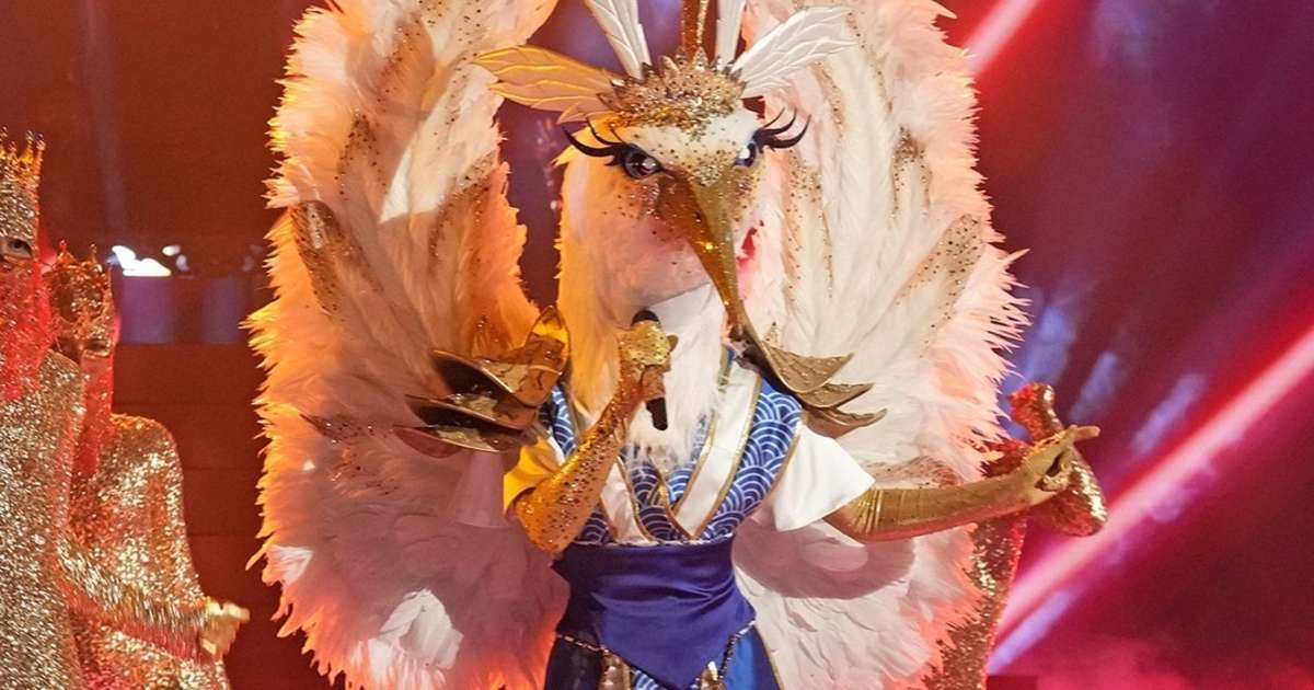 Who is Crane on ‘The Masked Singer’? Season 14 finalist sparks Taylor ...