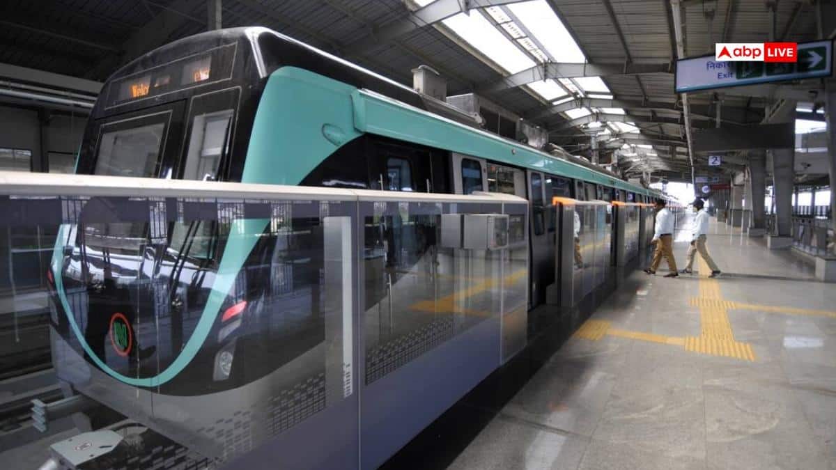 Woman jumps onto tracks at Noida Sector 16 metro station