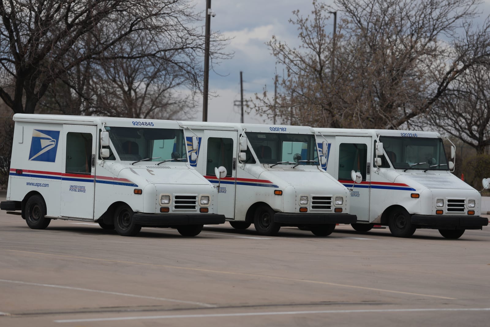 USPS adds first-ever fuel surcharge