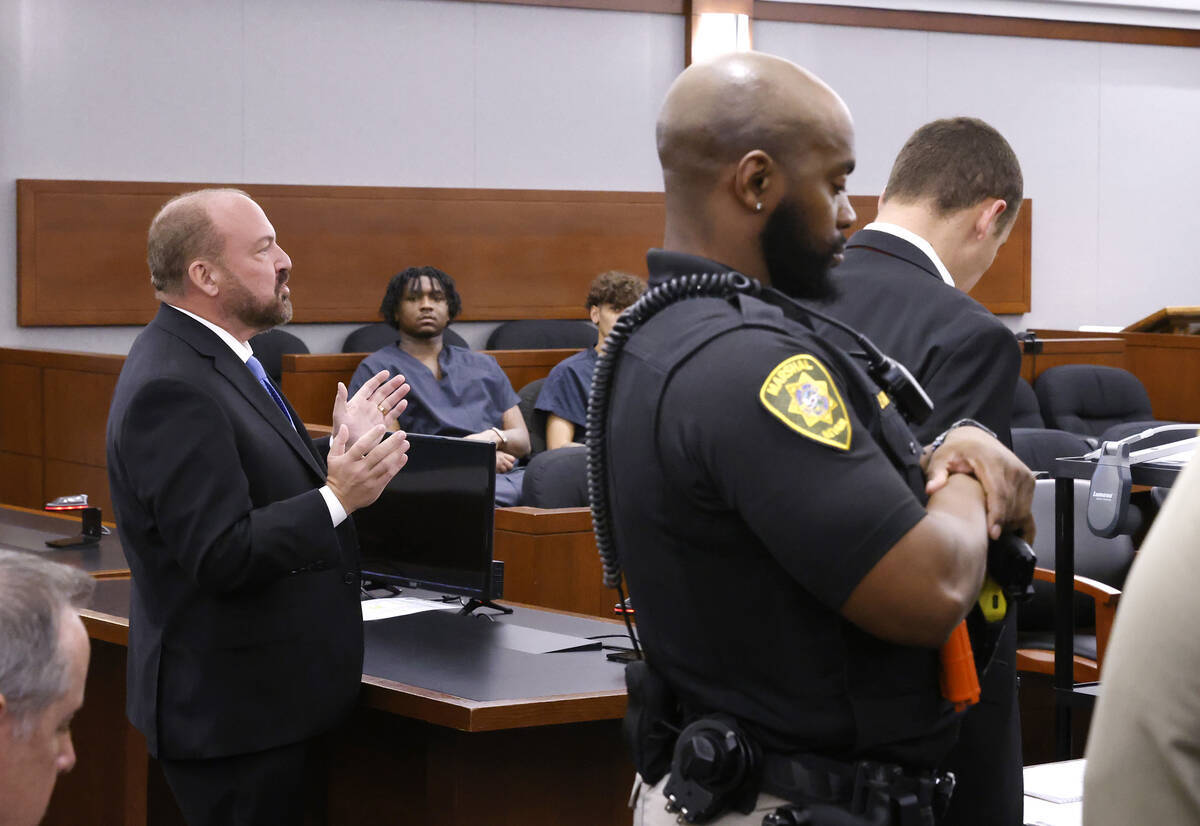 Amid tense courtroom, judge scolds defendant in 215 road rage shooting