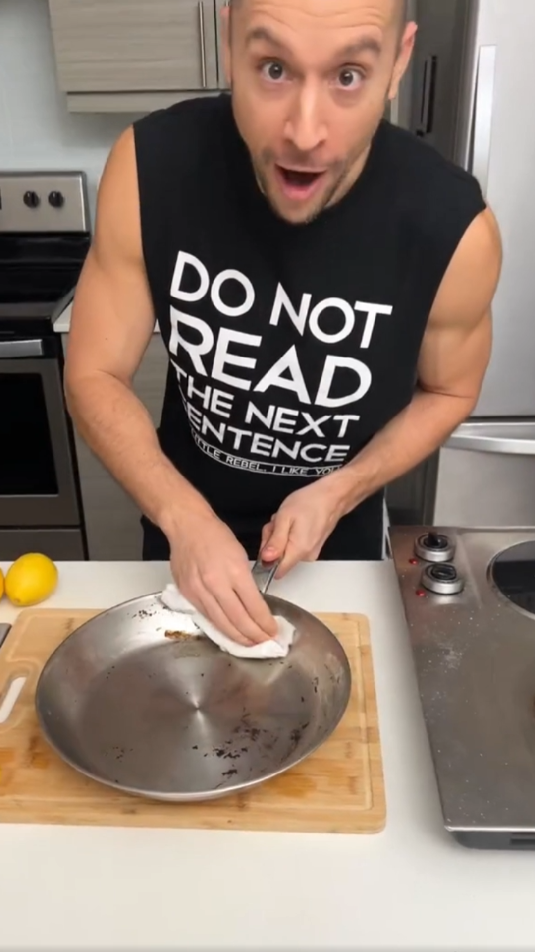 Easiest pan cleaning hack that removes grease and burnt stains fast