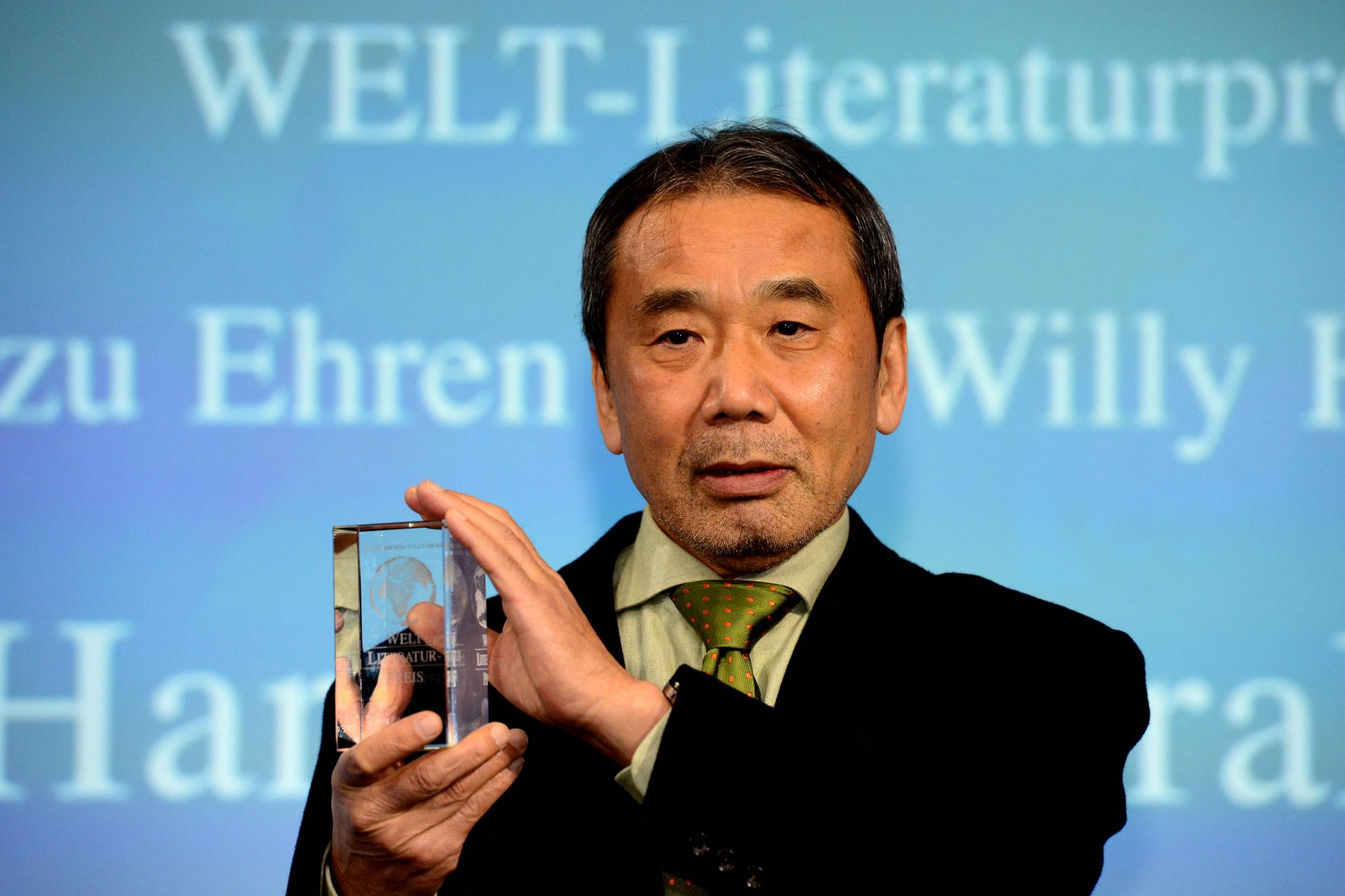 These are the best Japanese authors, according to Haruki Murakami