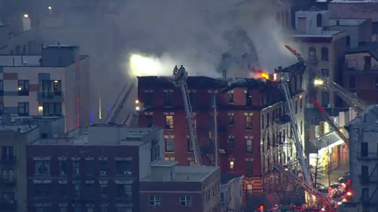 Bronx apartment building fire leaves 1 dead, 4 injured