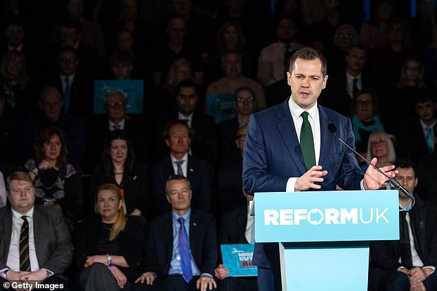 Reform calls for halving of VAT on fuel for three months as Brits get ...